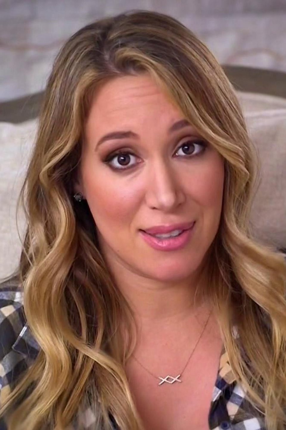 Duff Family Crab Boil Pictures - Rotten Tomatoes