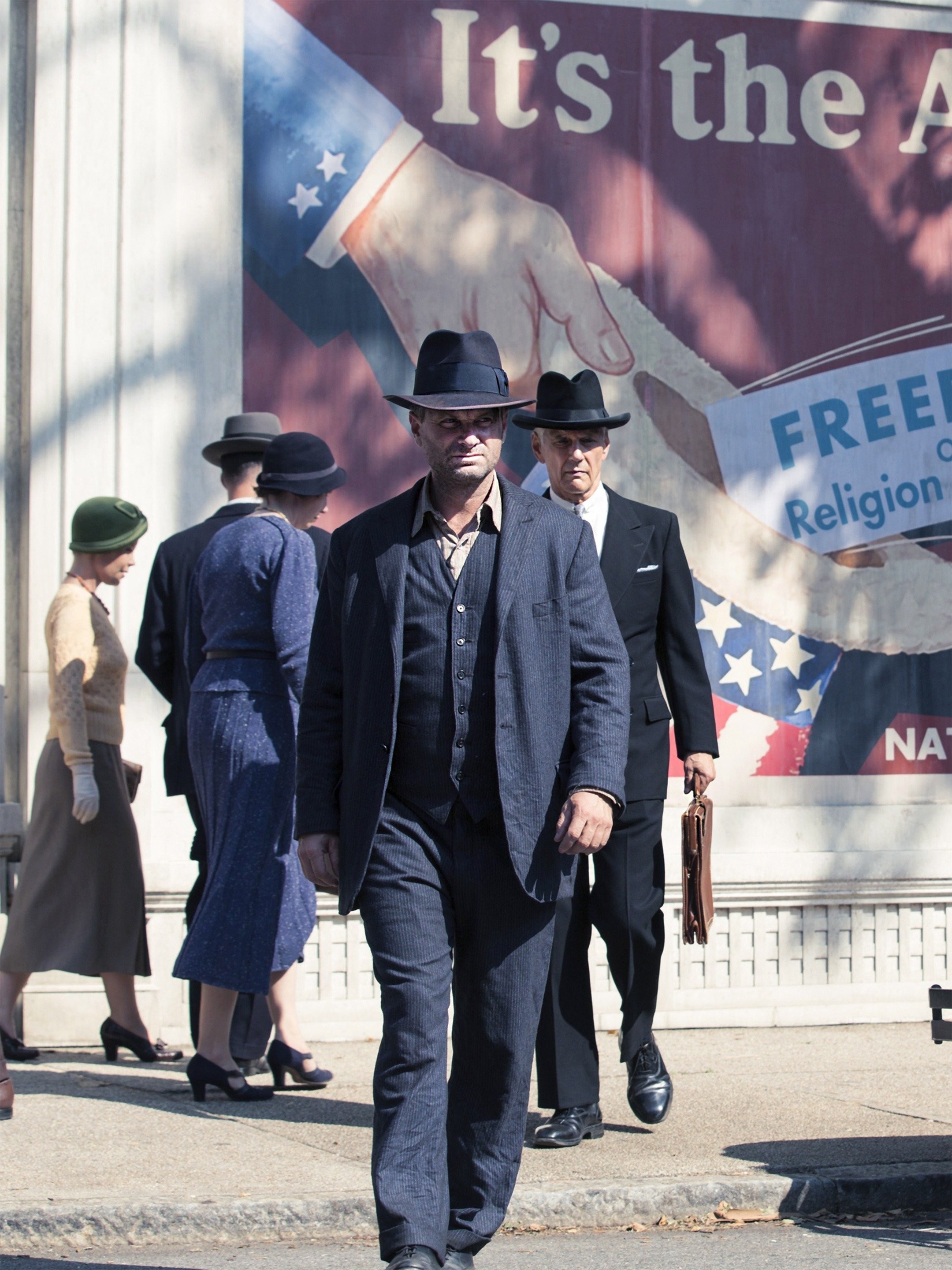 Friendless Child Pictures - Rotten Tomatoes