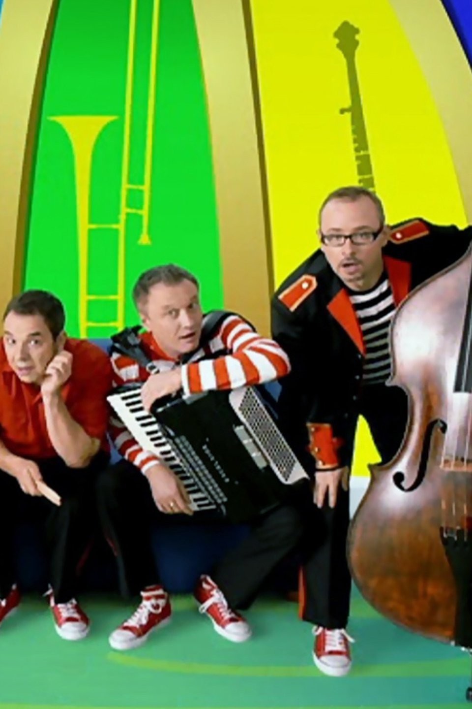 Secret Band Business Pictures | Rotten Tomatoes