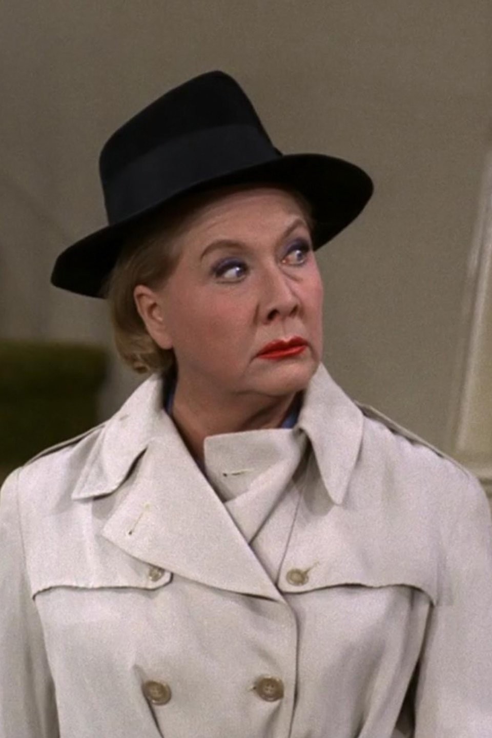 Lucy Makes a Pinch Pictures | Rotten Tomatoes