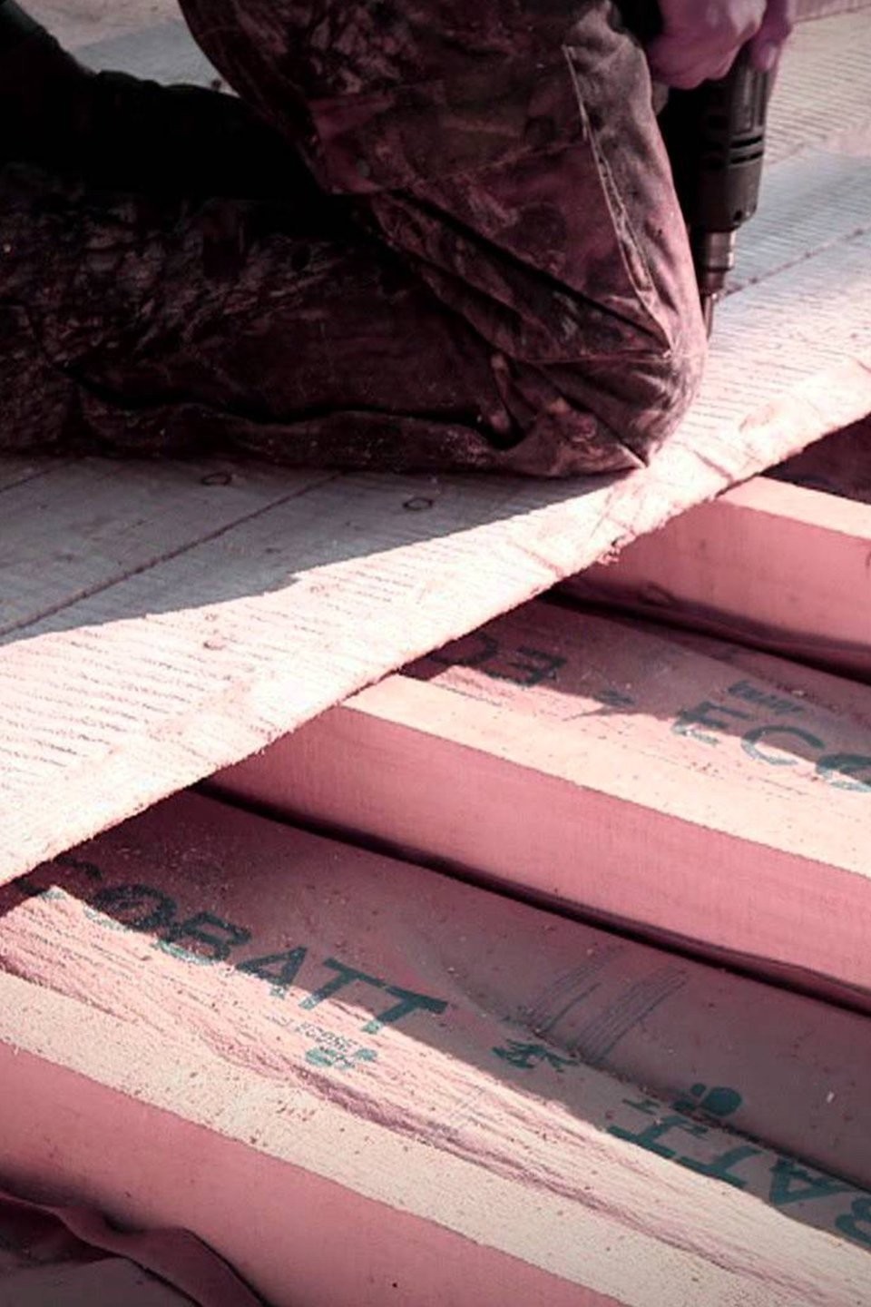 Last Plane Out Pictures | Rotten Tomatoes