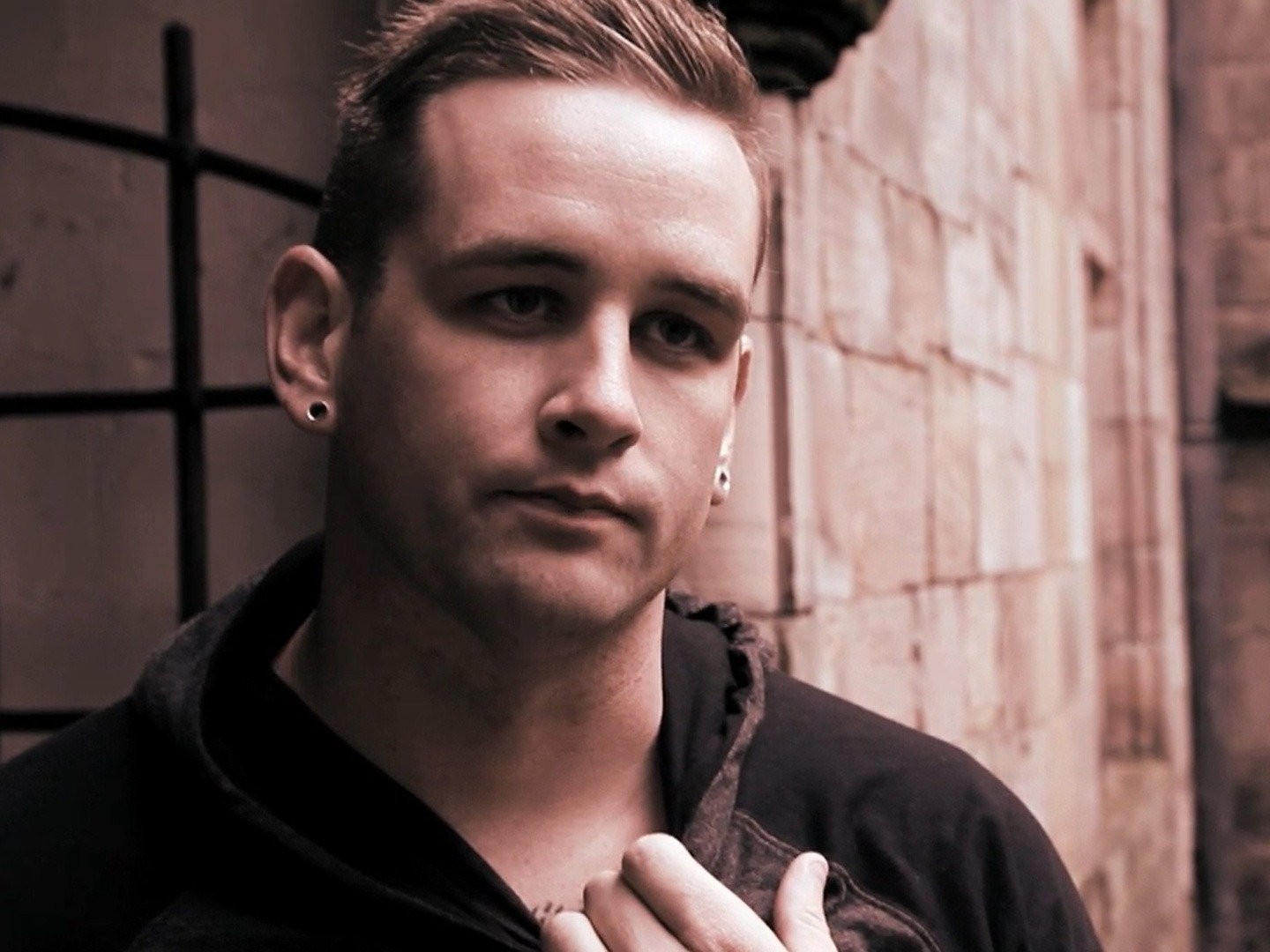 Justin Holstein's Instagram, Twitter & Facebook on IDCrawl