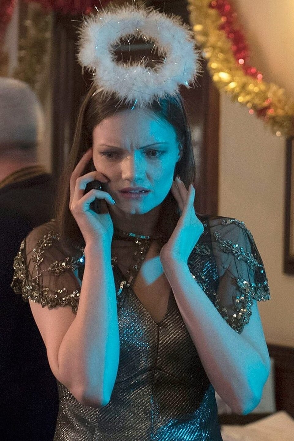 Mistletoe and Crime Pictures - Rotten Tomatoes