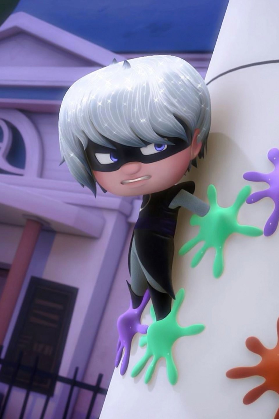 Ninja Moths; Who's Got the Owl Power? Pictures | Rotten Tomatoes