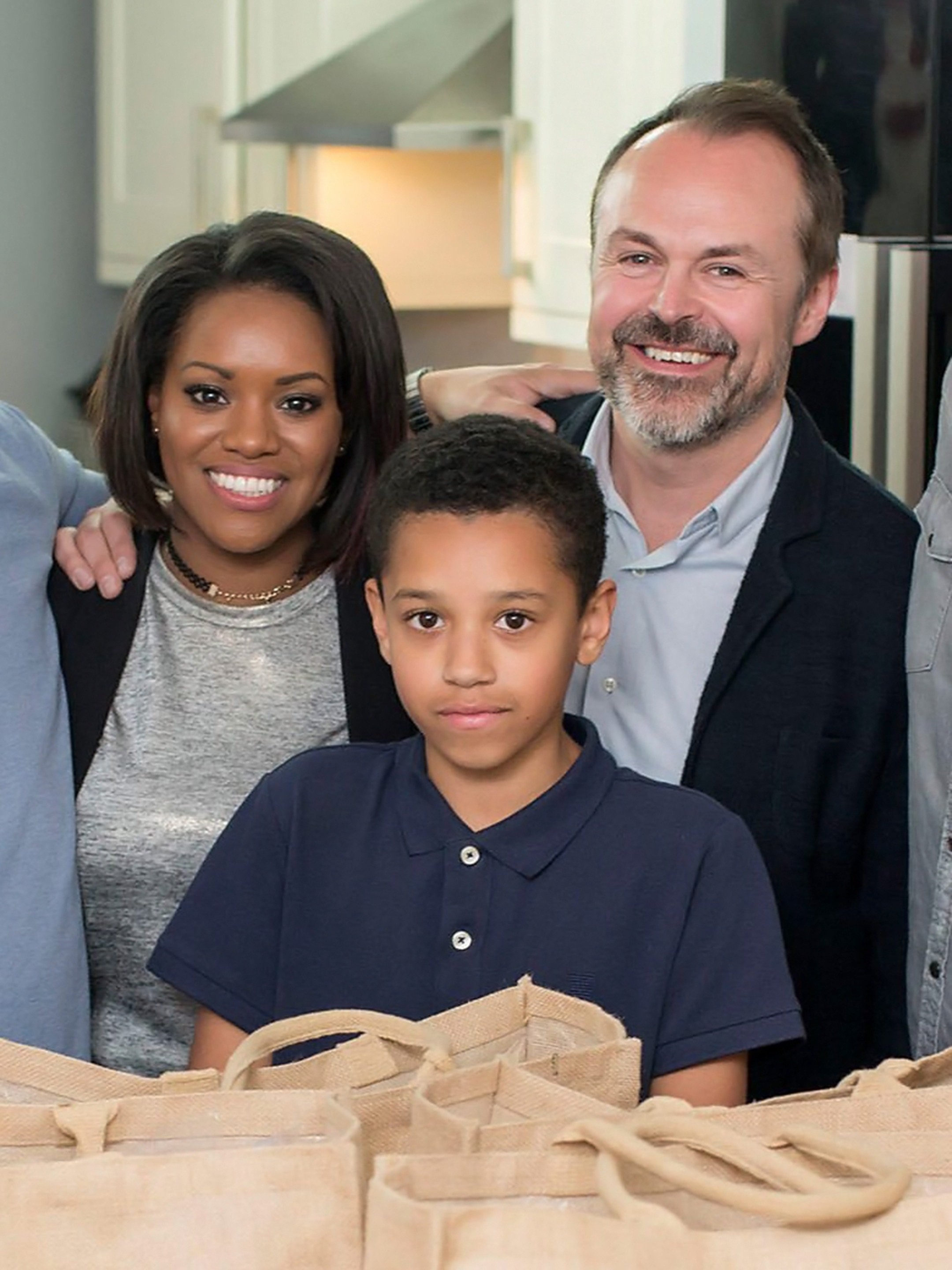 The Saynor Family Pictures | Rotten Tomatoes