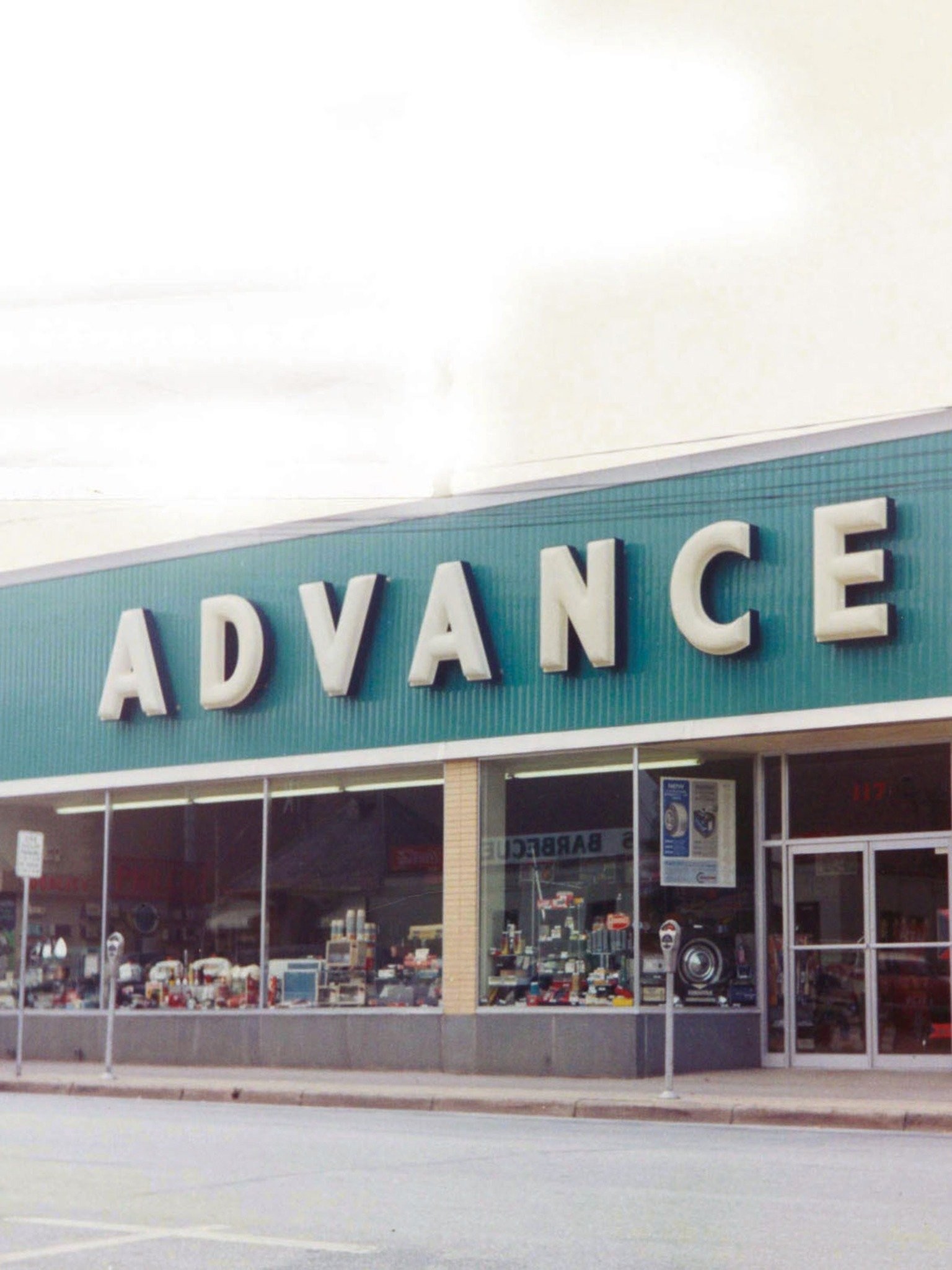 The Auto Store Pictures | Rotten Tomatoes