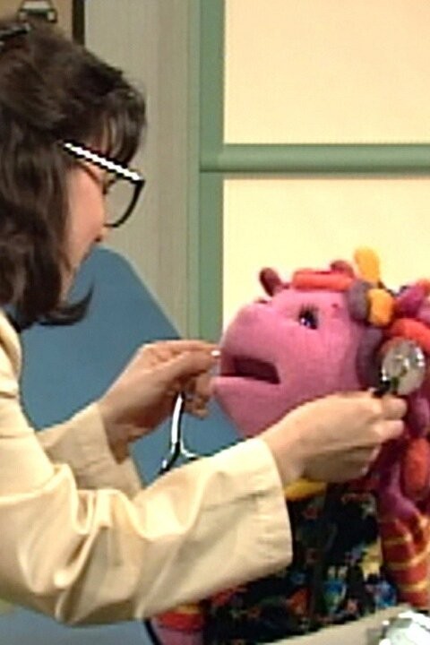 Strange Vet Fellows Pictures | Rotten Tomatoes