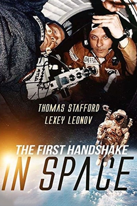 The First Handshake In Space Pictures | Rotten Tomatoes