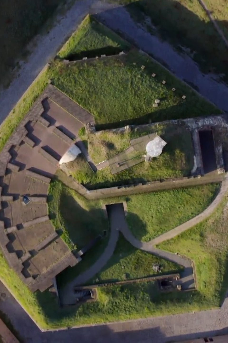 World's Biggest Labyrinth Pictures - Rotten Tomatoes