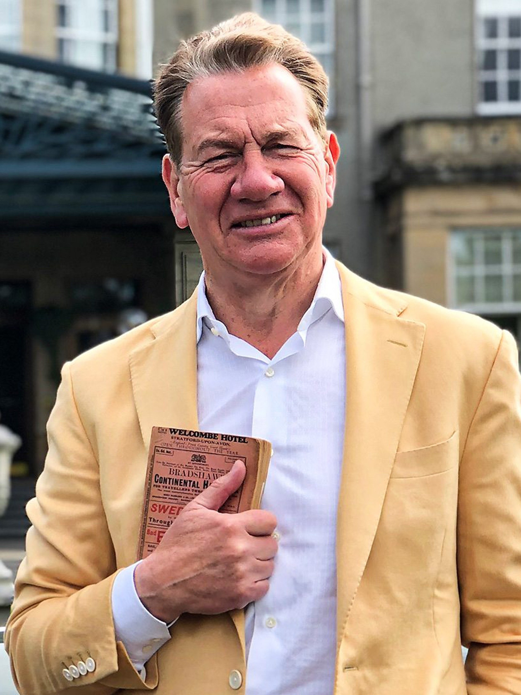 Falkirk to Dundee Pictures | Rotten Tomatoes