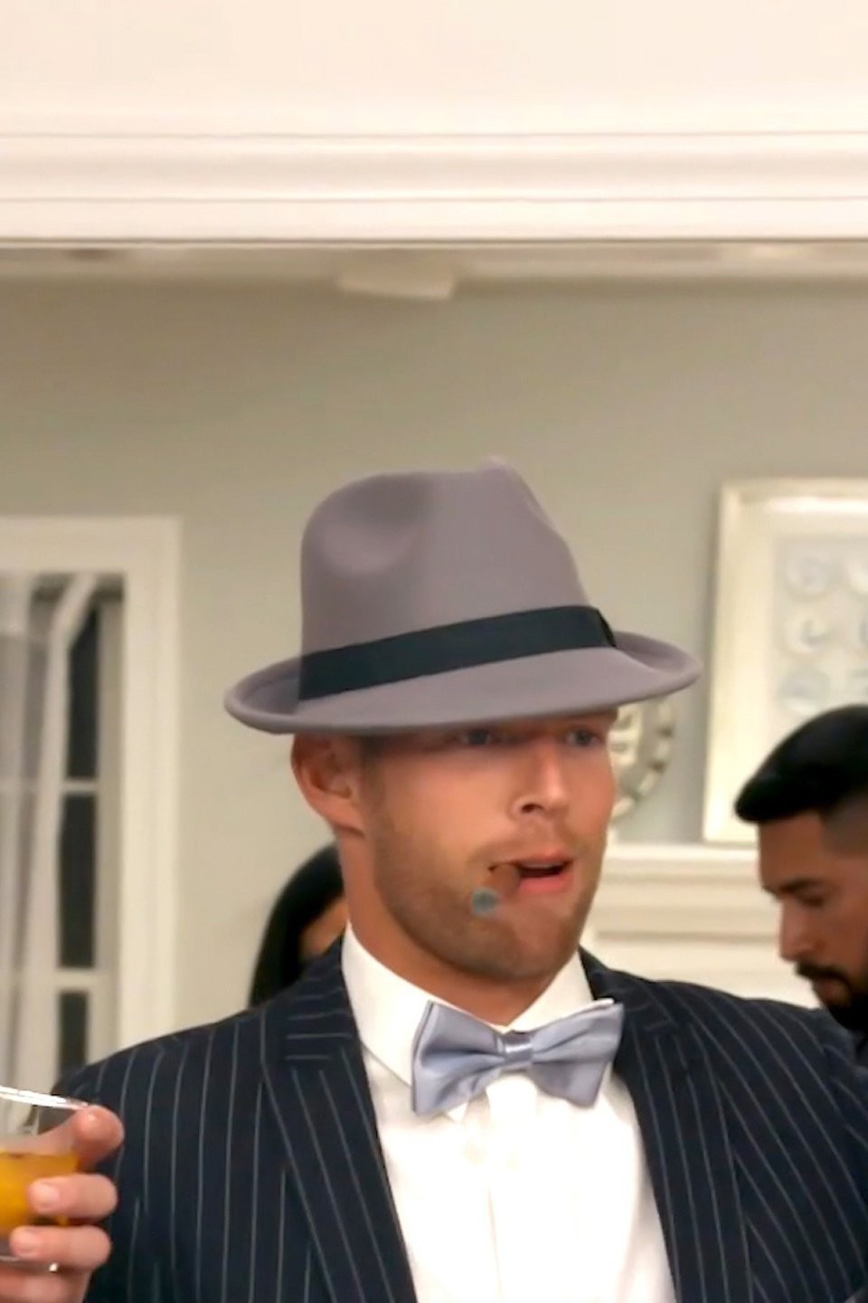 Clique Bait Pictures - Rotten Tomatoes