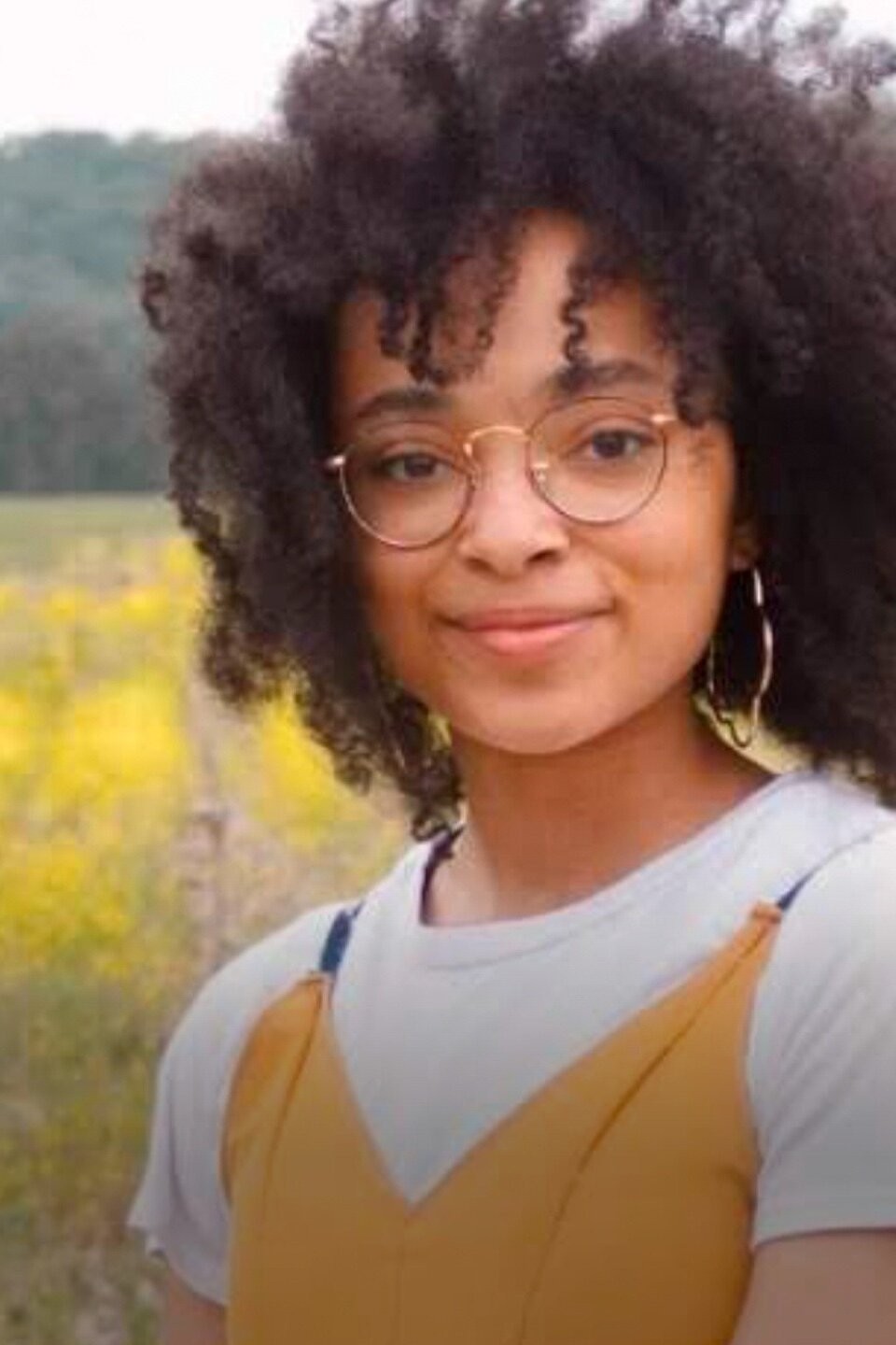 Taylor Cassidy Takes TikTok Pictures - Rotten Tomatoes