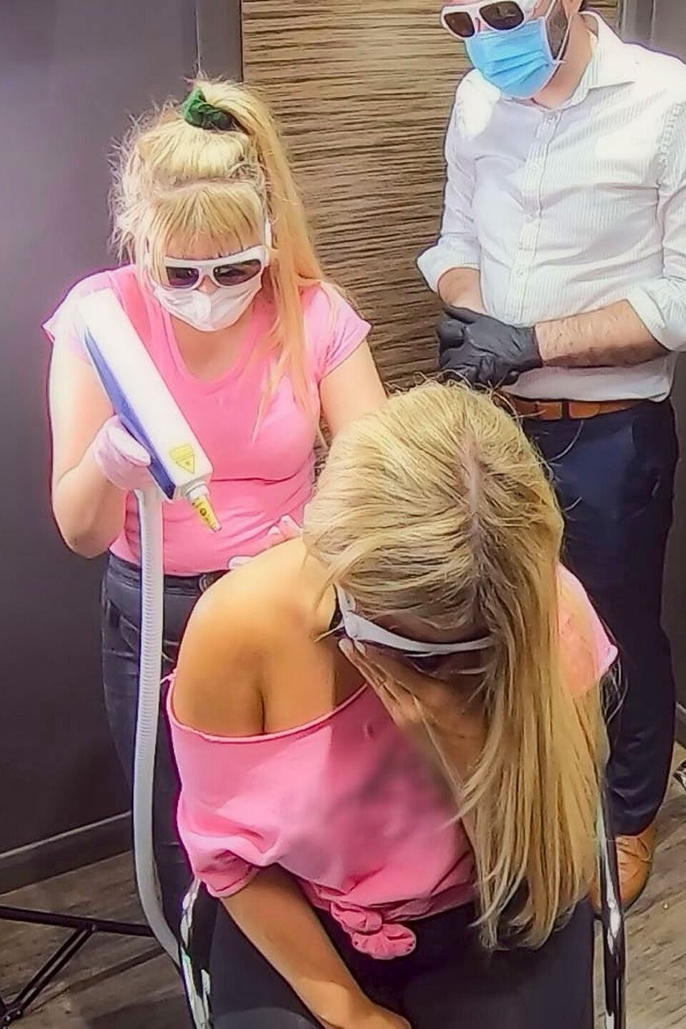 Happy and Hungover Pictures | Rotten Tomatoes