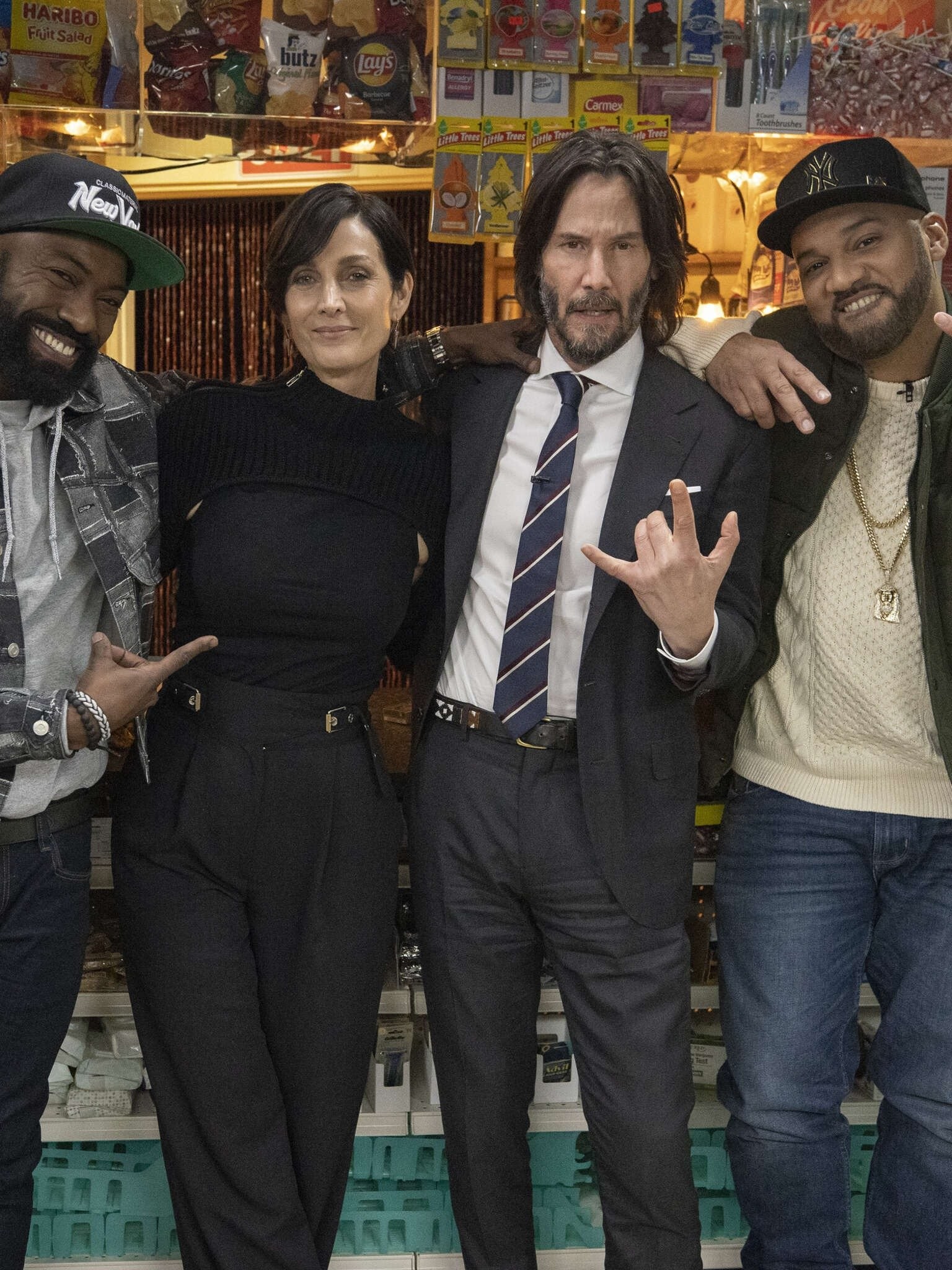 Bong, Done, Finito Pictures | Rotten Tomatoes