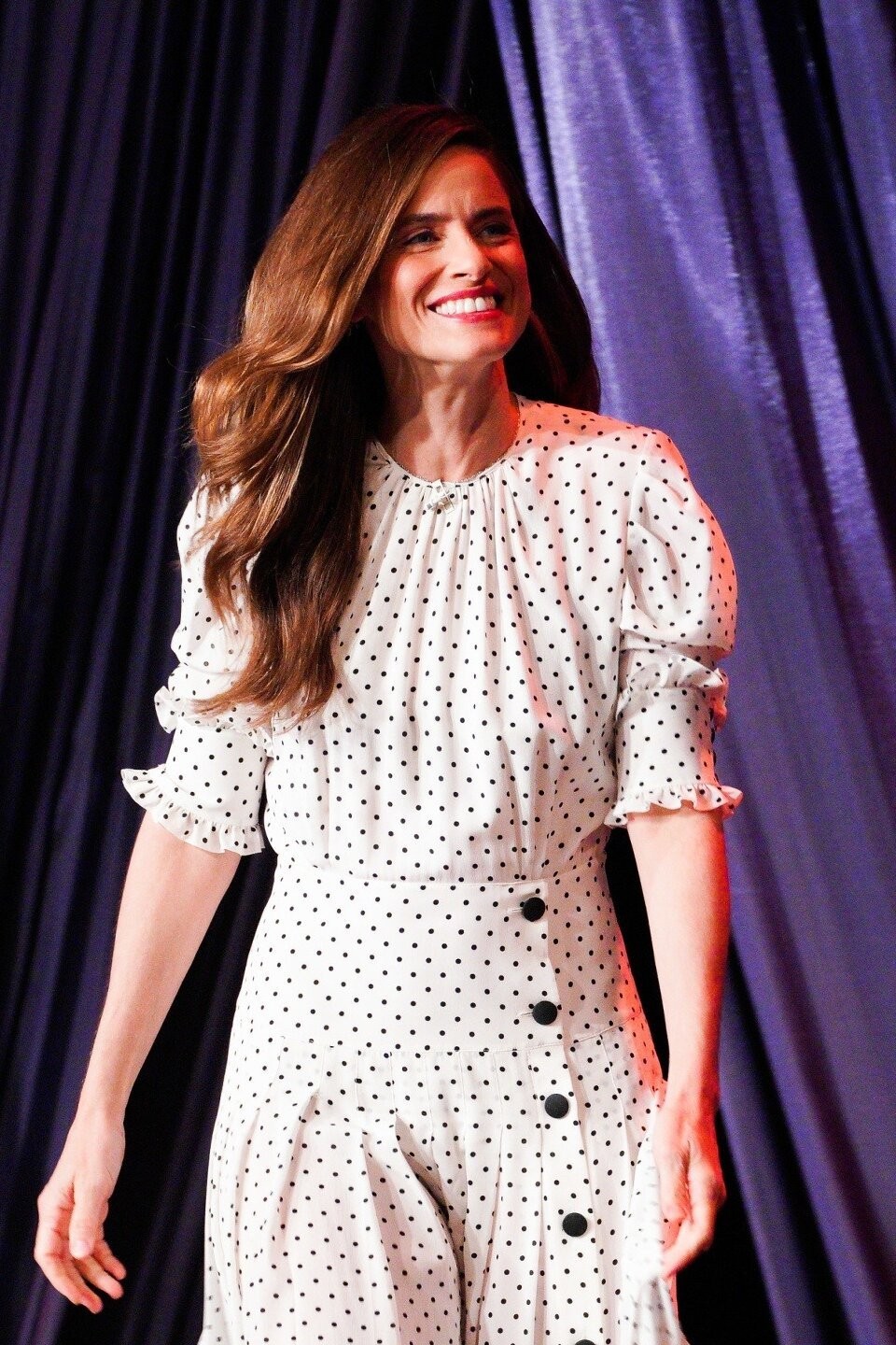 Amanda Peet; Brett Gelman Pictures | Rotten Tomatoes