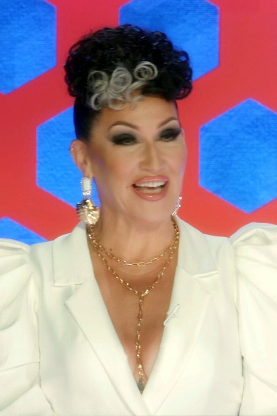 Drag Family Makeover Pictures | Rotten Tomatoes