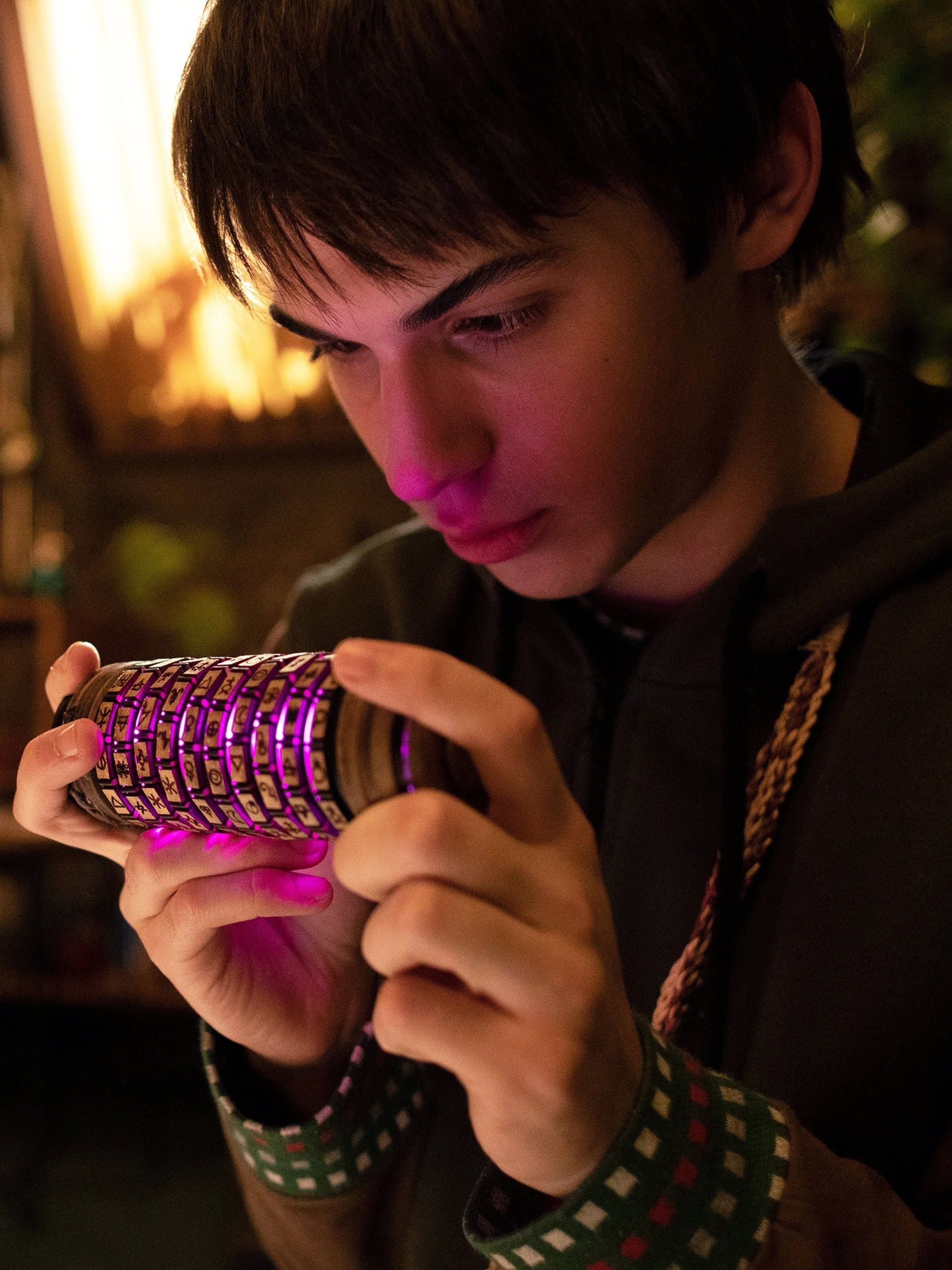 Knowing is a lot Worse Than not Knowing Pictures | Rotten Tomatoes