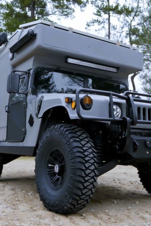 Humvee Overlander Pictures | Rotten Tomatoes