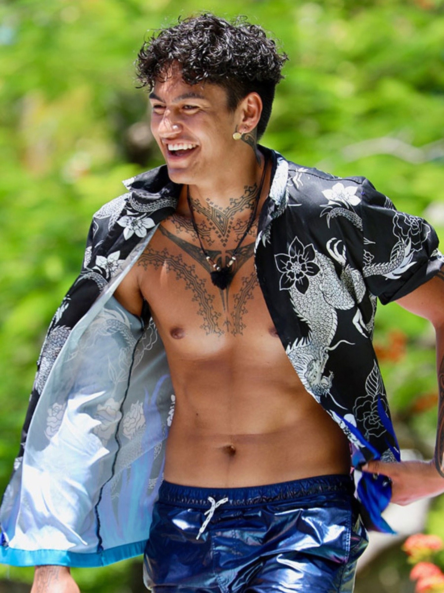 On Cloud 9 Pictures | Rotten Tomatoes