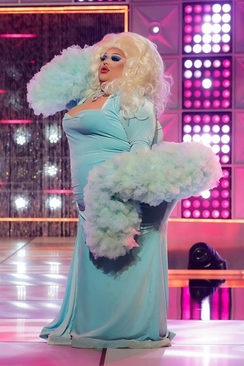 Teacher Makeovers Pictures | Rotten Tomatoes