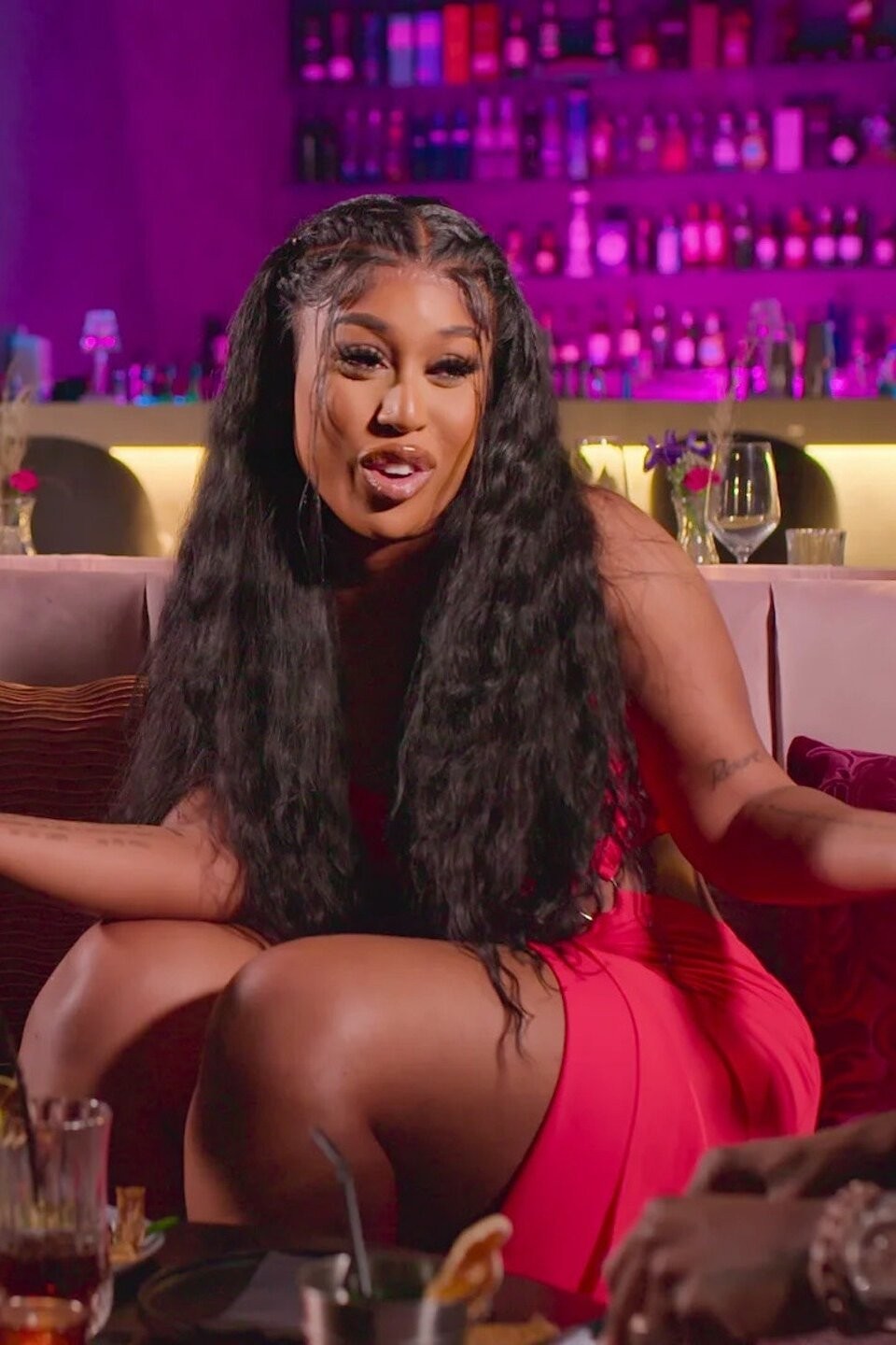 Gloves Off Pictures | Rotten Tomatoes