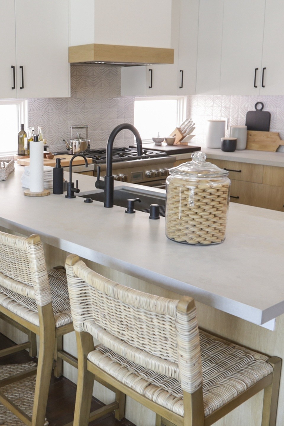 Always Upgrading Pictures | Rotten Tomatoes