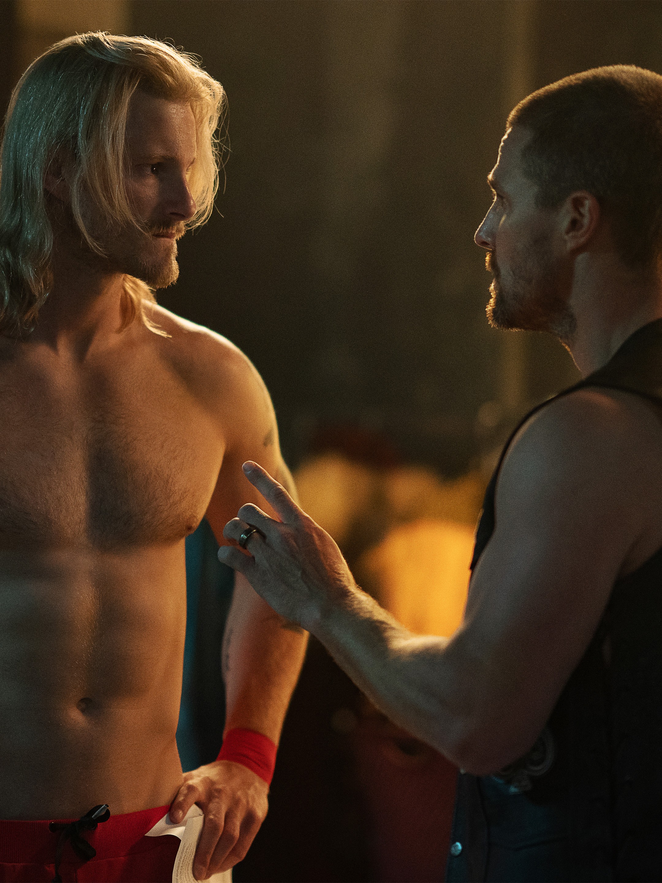 Ten-Bell Salute Pictures | Rotten Tomatoes