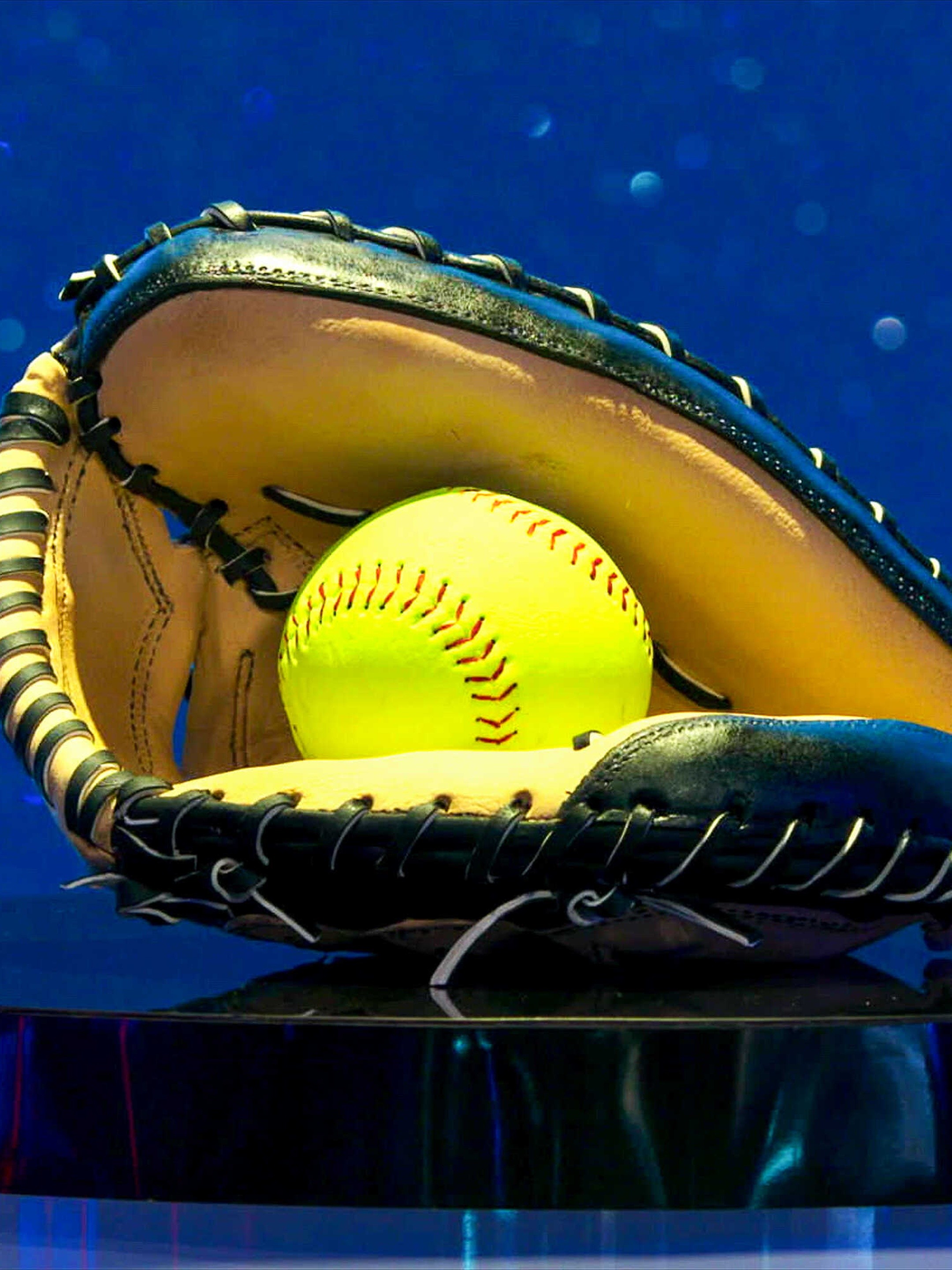 Cake Me Out to the Ballgame Pictures | Rotten Tomatoes