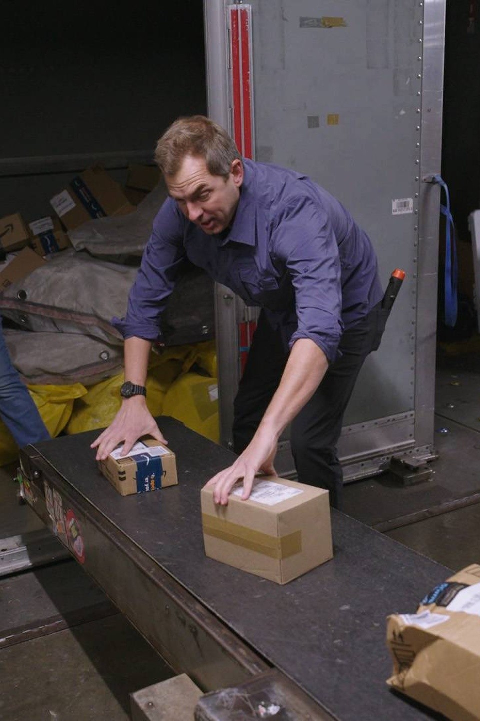 UPS Worldport Pictures | Rotten Tomatoes