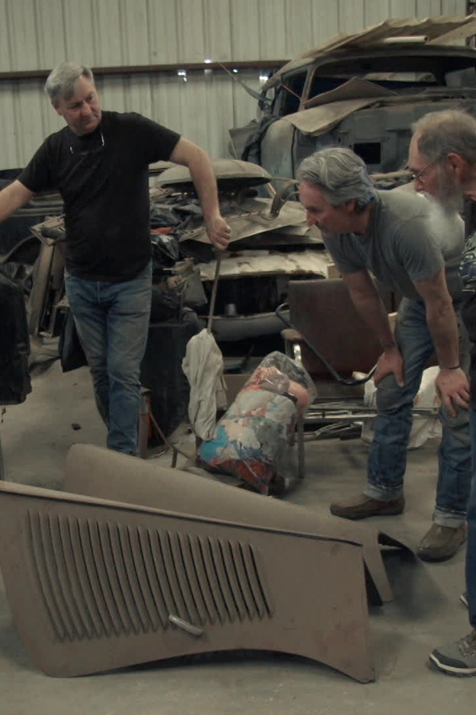 Hidden Cash Stash Pictures | Rotten Tomatoes