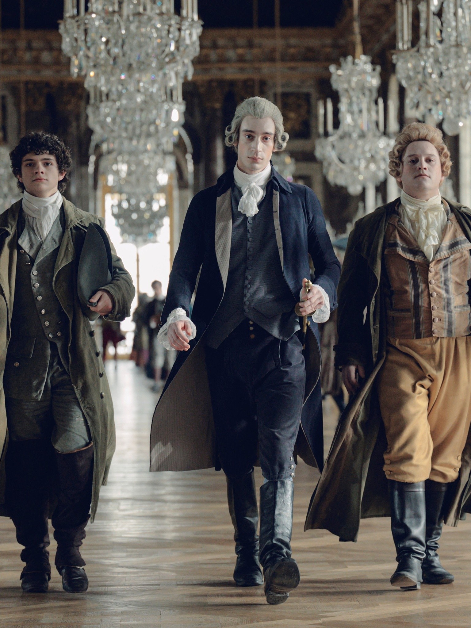 Beauty and Folly Pictures | Rotten Tomatoes