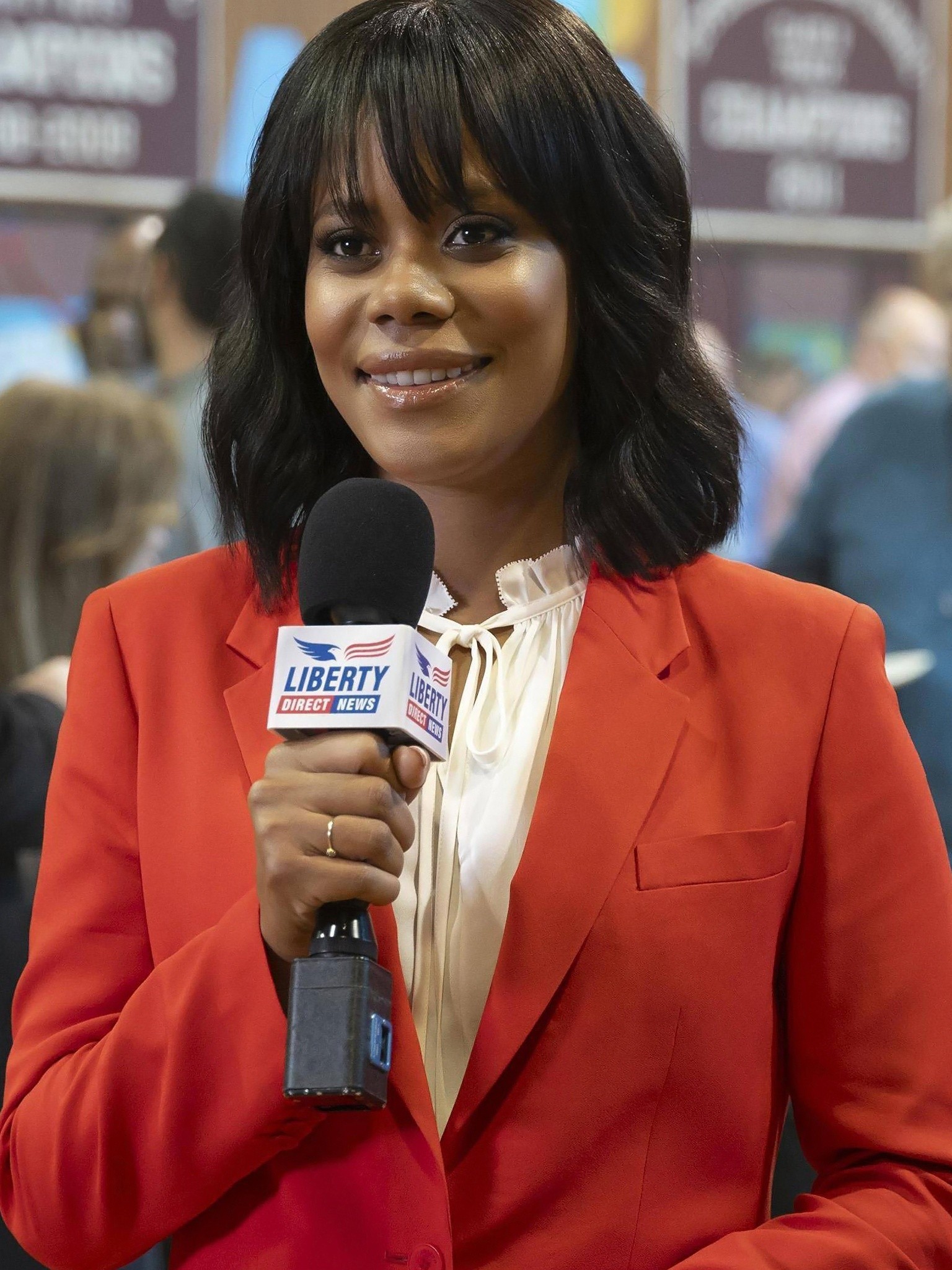 She's With Her Pictures | Rotten Tomatoes