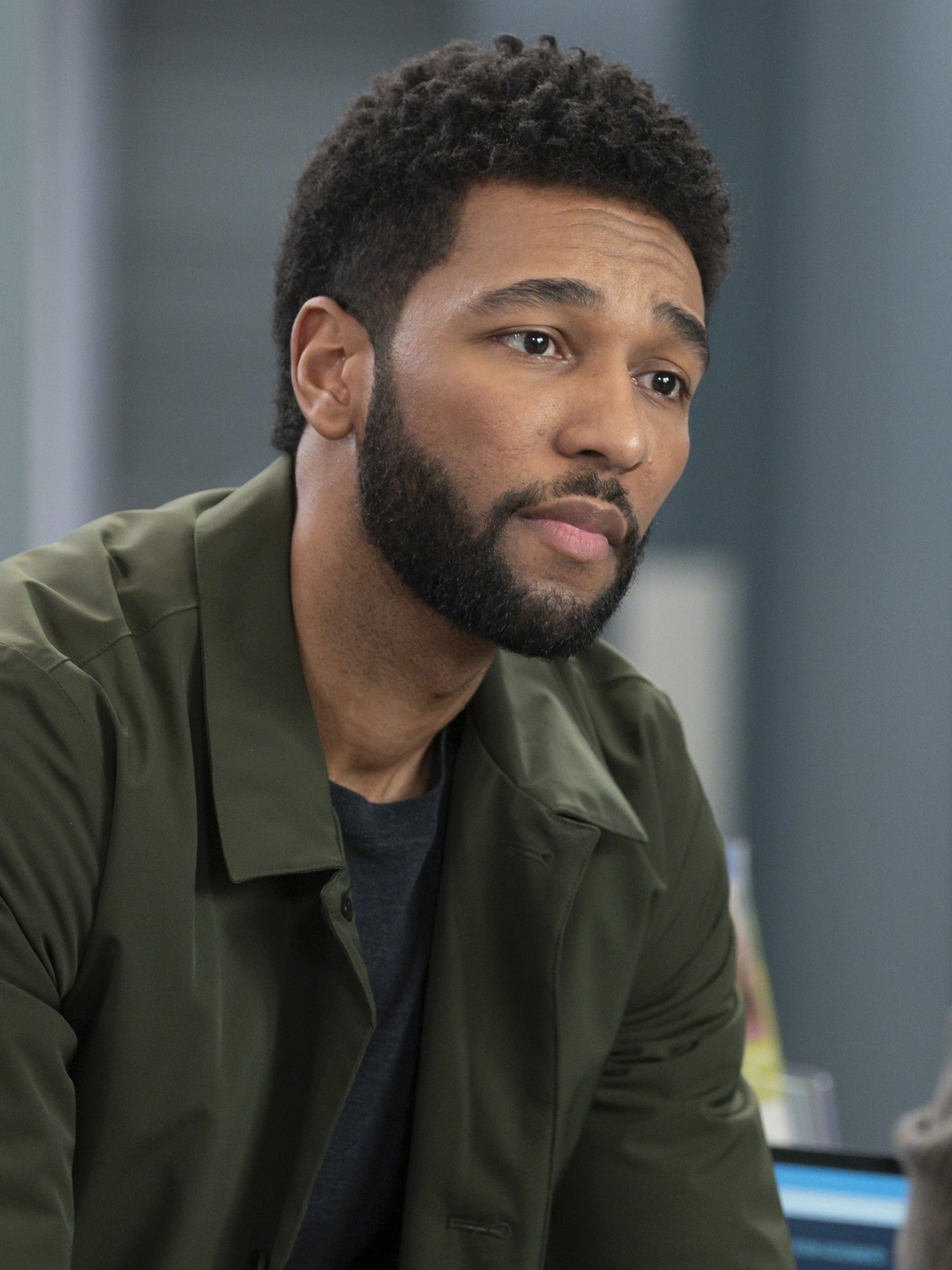 Never Felt So Alone Pictures | Rotten Tomatoes