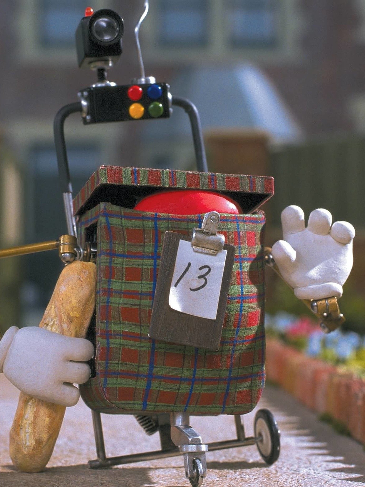 Shopper 13 Pictures - Rotten Tomatoes
