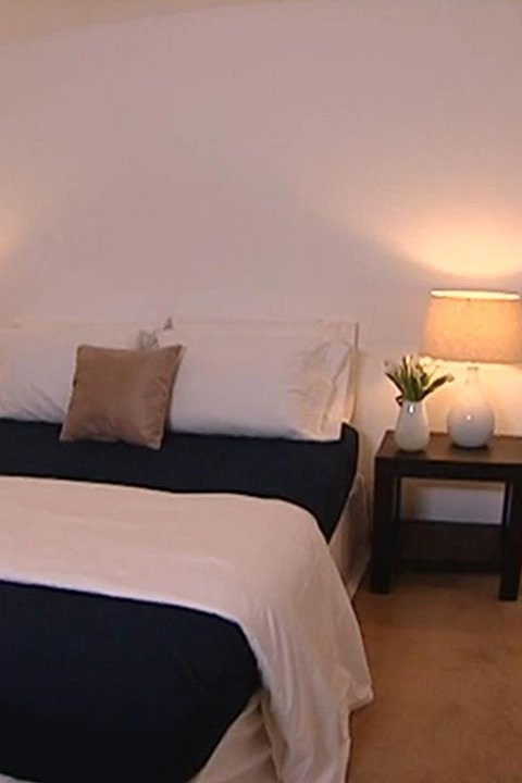 Burnsville, MN: Ryan & Julie Crafton Pictures | Rotten Tomatoes