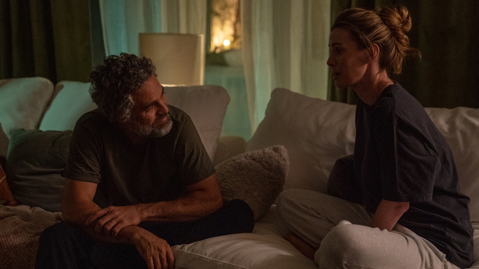 S01.E02: Going to Each Other - Hal & Harper - PRIMETIMER