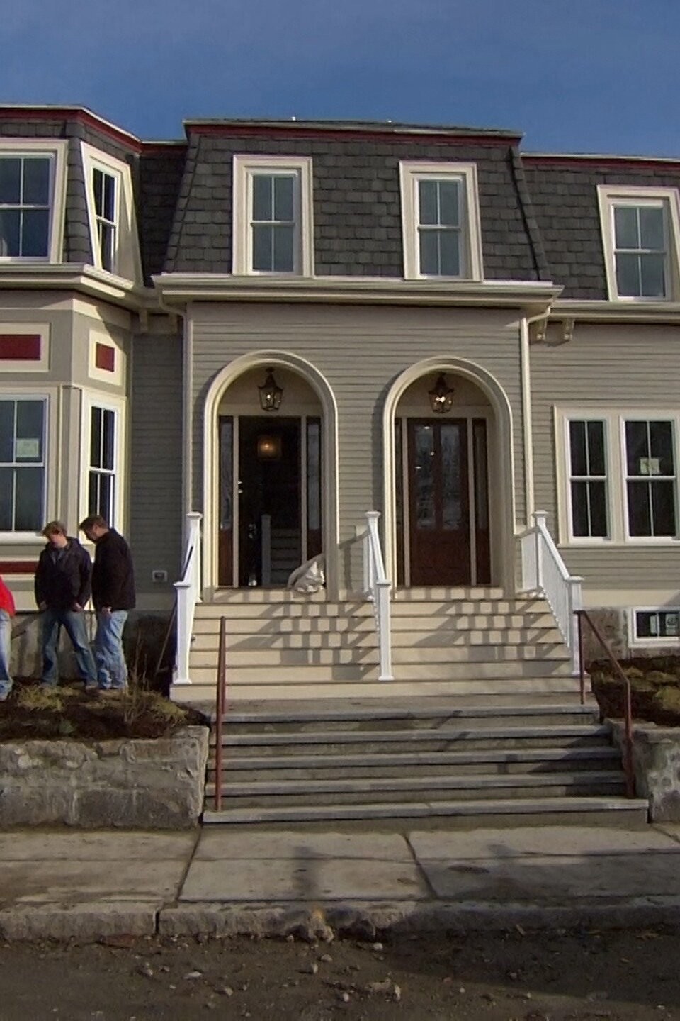Roxbury: One Less Foreclosure in Boston Pictures | Rotten Tomatoes