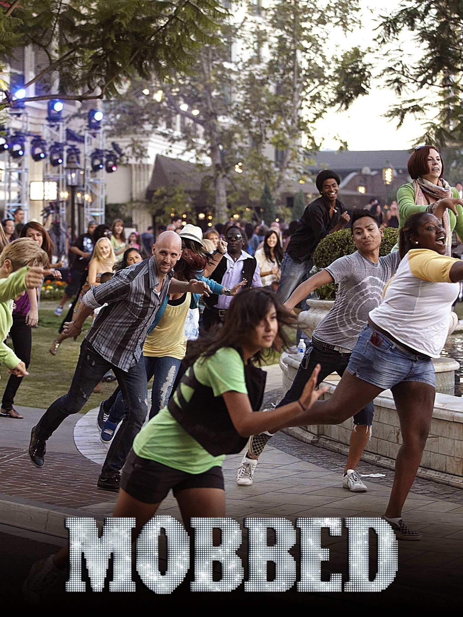 Mobbed Pictures | Rotten Tomatoes