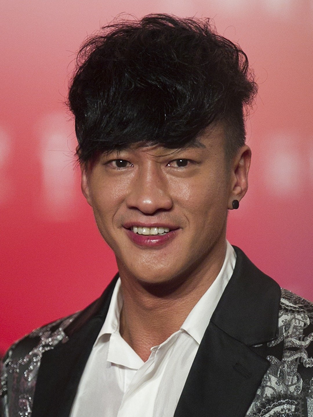 Peter Ho's Instagram, Twitter & Facebook on IDCrawl