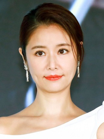 Ruby Lin Wallpaper