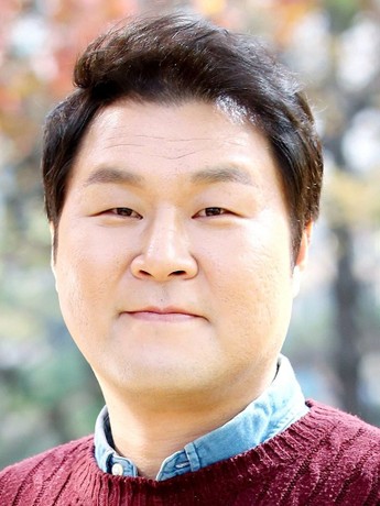 Kyung Ho's Instagram, Twitter & Facebook on IDCrawl