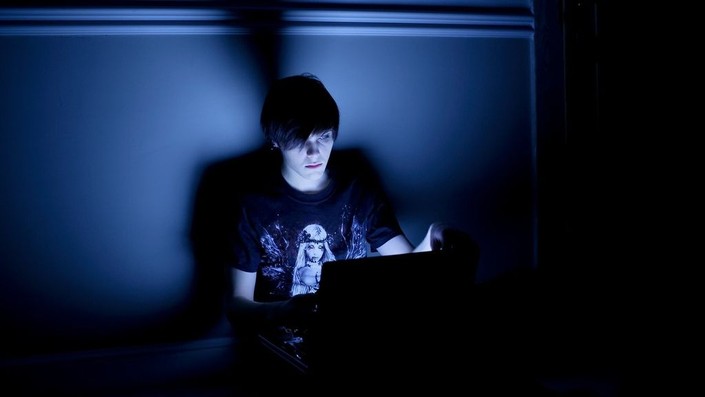 jakub gierszal suicide room