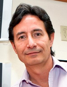 Roberto Gómez | Rotten Tomatoes