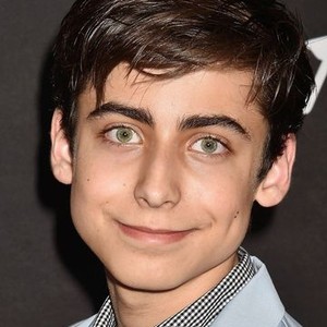 Aidan Gallagher - Rotten Tomatoes