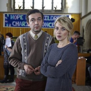 Simon Lowe - Rotten Tomatoes