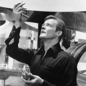 Roger Moore - Rotten Tomatoes