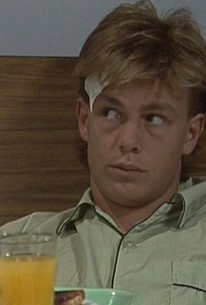 Neighbours: Season 2, Episode 18 | Rotten Tomatoes