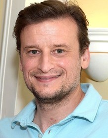 Barry Julien | Rotten Tomatoes