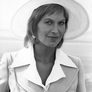 Prunella Gee - Rotten Tomatoes