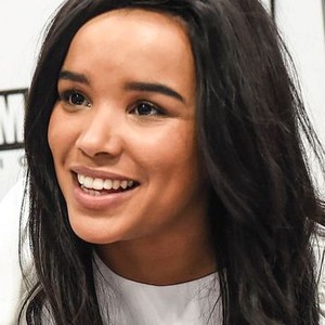 Zoë Robins - Rotten Tomatoes